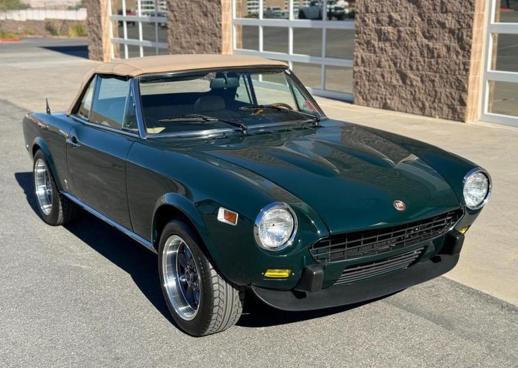 Fahrzeugregister: CS1 - 124CS10111239 | Fiat 124 Spider Club e.V.